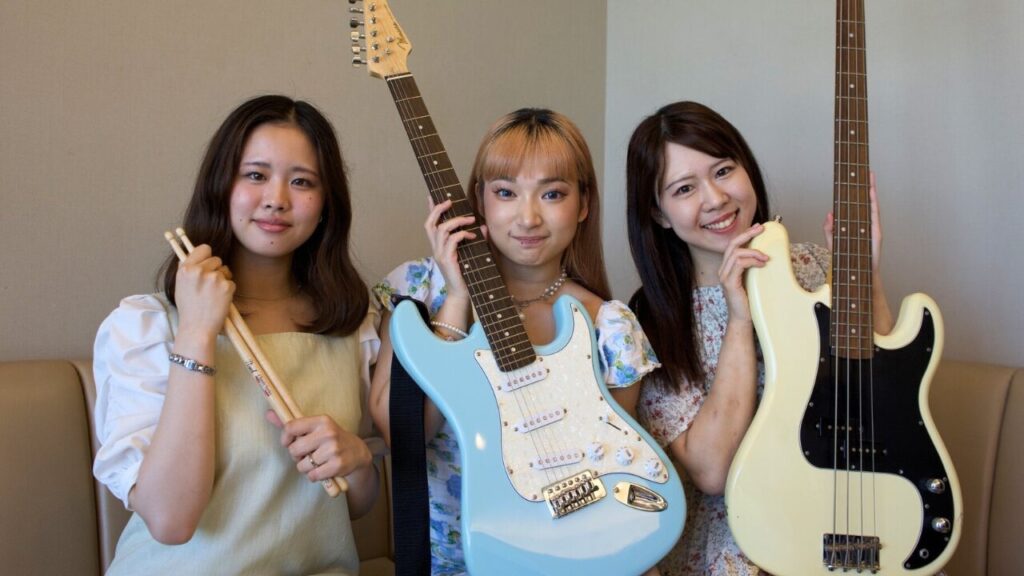 【VOZEL新ユニット結成】ガールズバンド「BlueAile（ブルーアイル）」始動！ – VOZEL